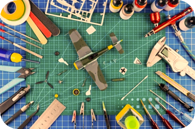 Hobby In Scale: Warhammer 40K, Plastic Model Kits, Hobby Supplies